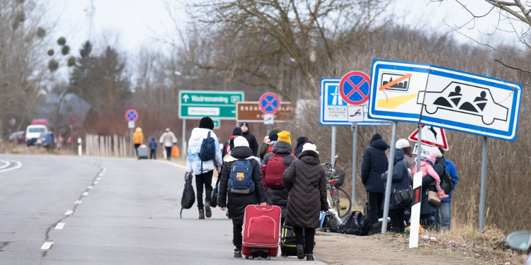 What is it like to be an expat in a wartorn country?