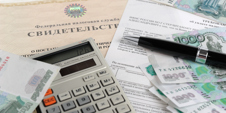 Russian expats have their say about government's decision to raise taxes