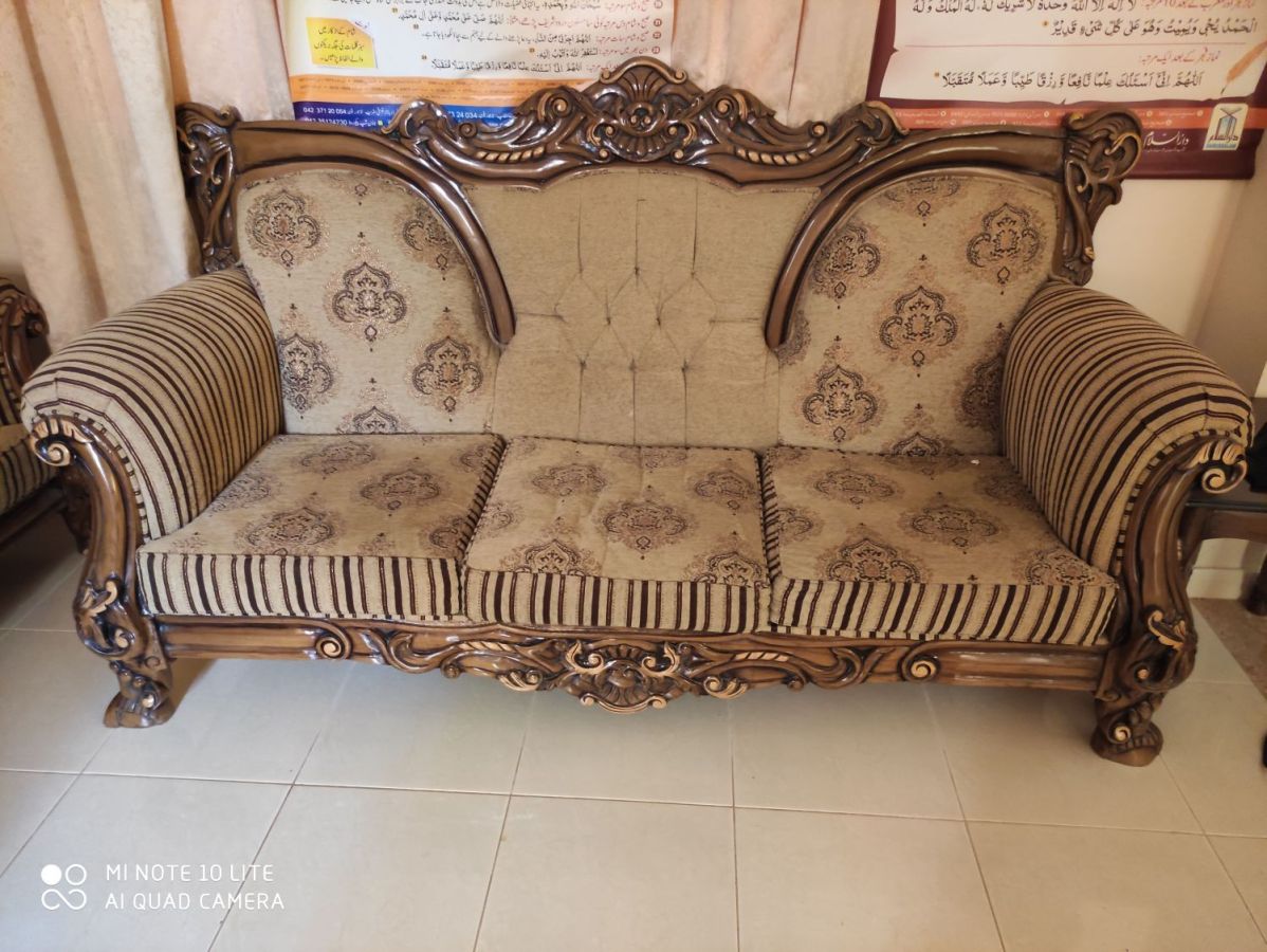 Saudi Arabia Sofa Sets | Baci Living Room