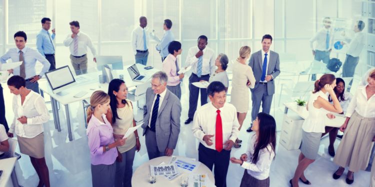 The dos and don'ts of networking in Miami - Miami Guide - Expat.com