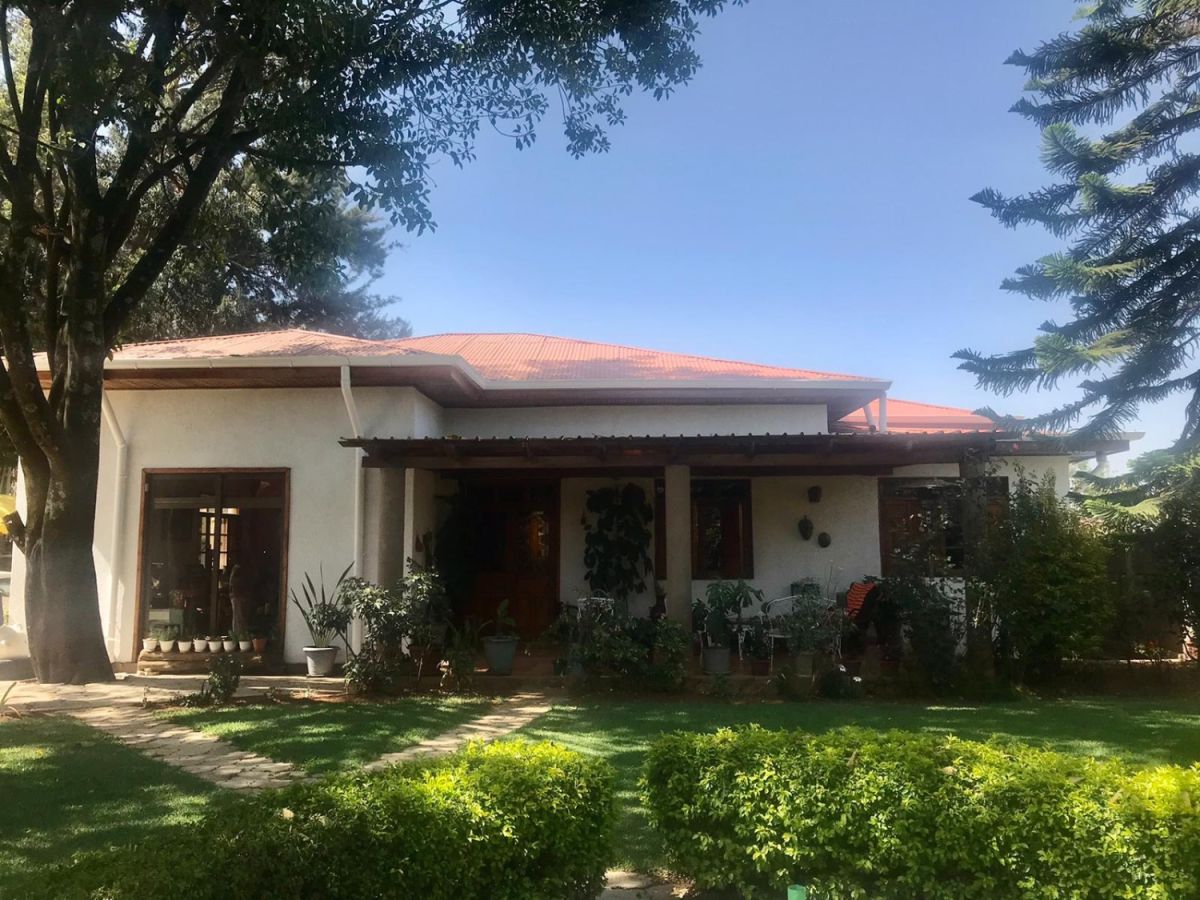 Beautiful house with a big garden!, House for rent in Addis Ababa ...