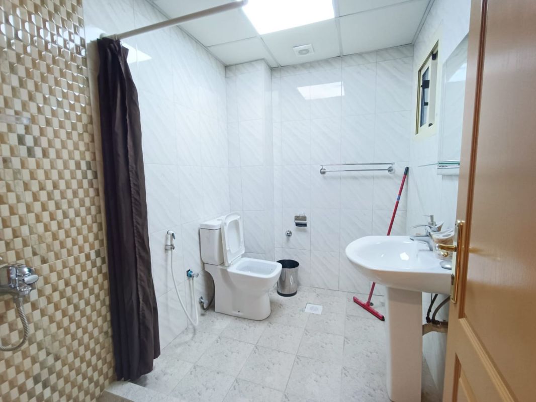 Affordable, well maintained building!! | spacious | balcony |, Flat for ...