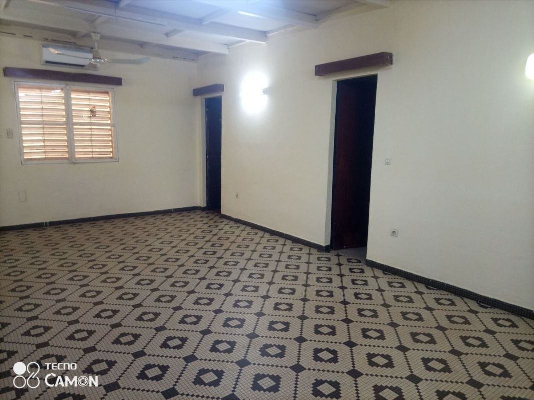 A villa for rental in the wood zone neighborhood on diamond immobilier ...