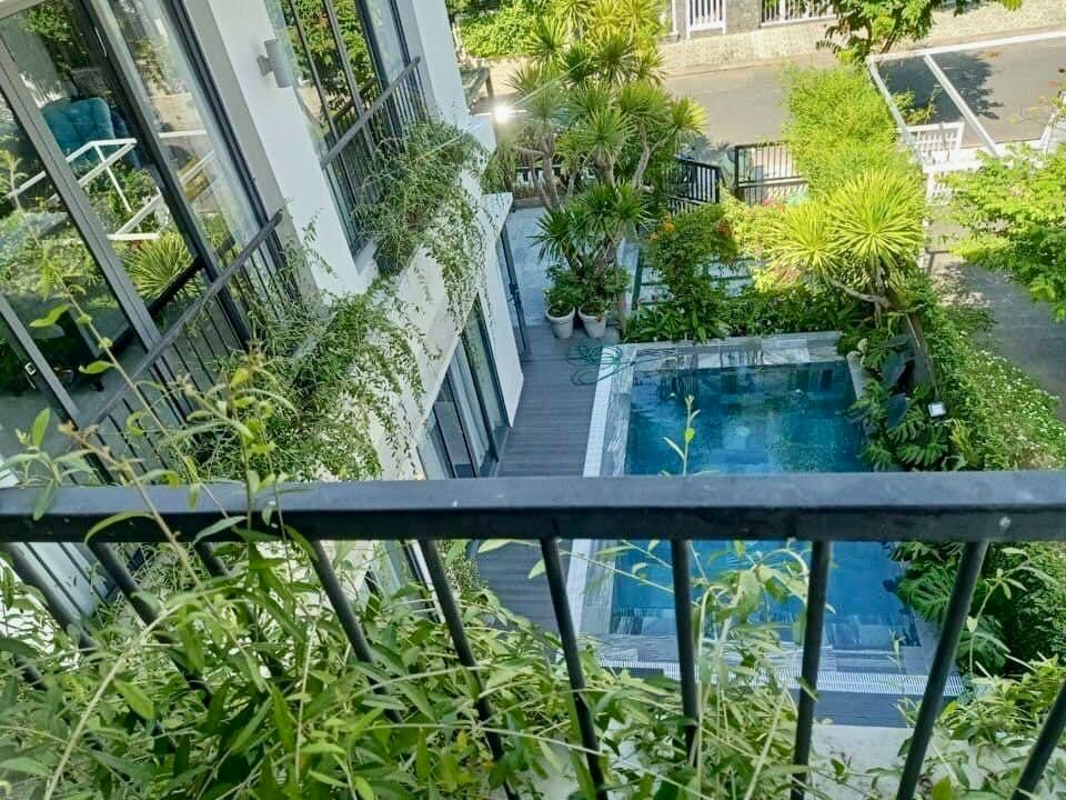 Luxury Euro villa with swimming pool for lease - Nearby Dragon bridge ...