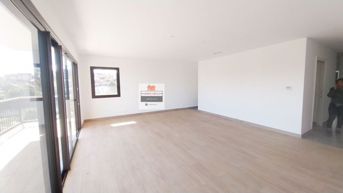 Se alquila un apartamento t3 nuevo y permanente en ankorondrano , Casa ...