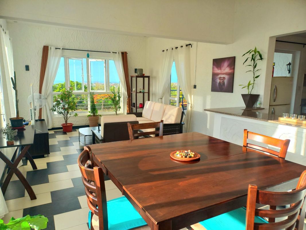 Cosy room suite near the beach, Flat share Petite rivière, black river ...