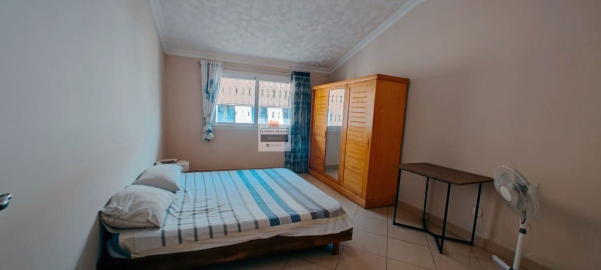 To rent a very nice t4 apartment, close to ivandry, Flat for rent in ...