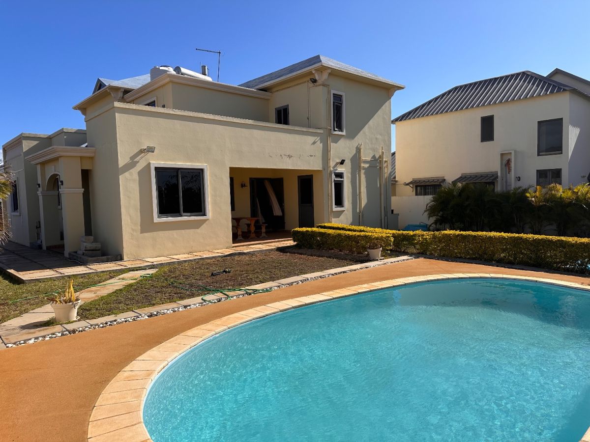 4-bedroom villa for rent in a gated community, House for rent Mauritius ...