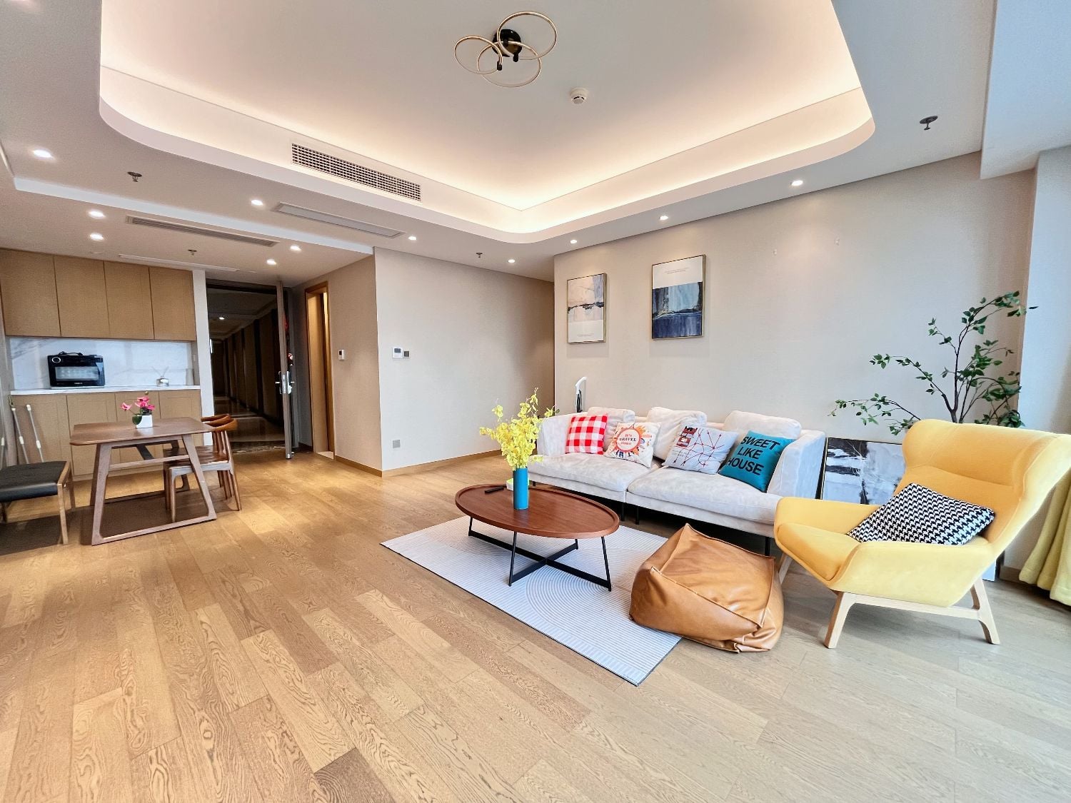 G Plaza apartment,1room,1bath,105sqm,clean, well-kept, spacious, large ...