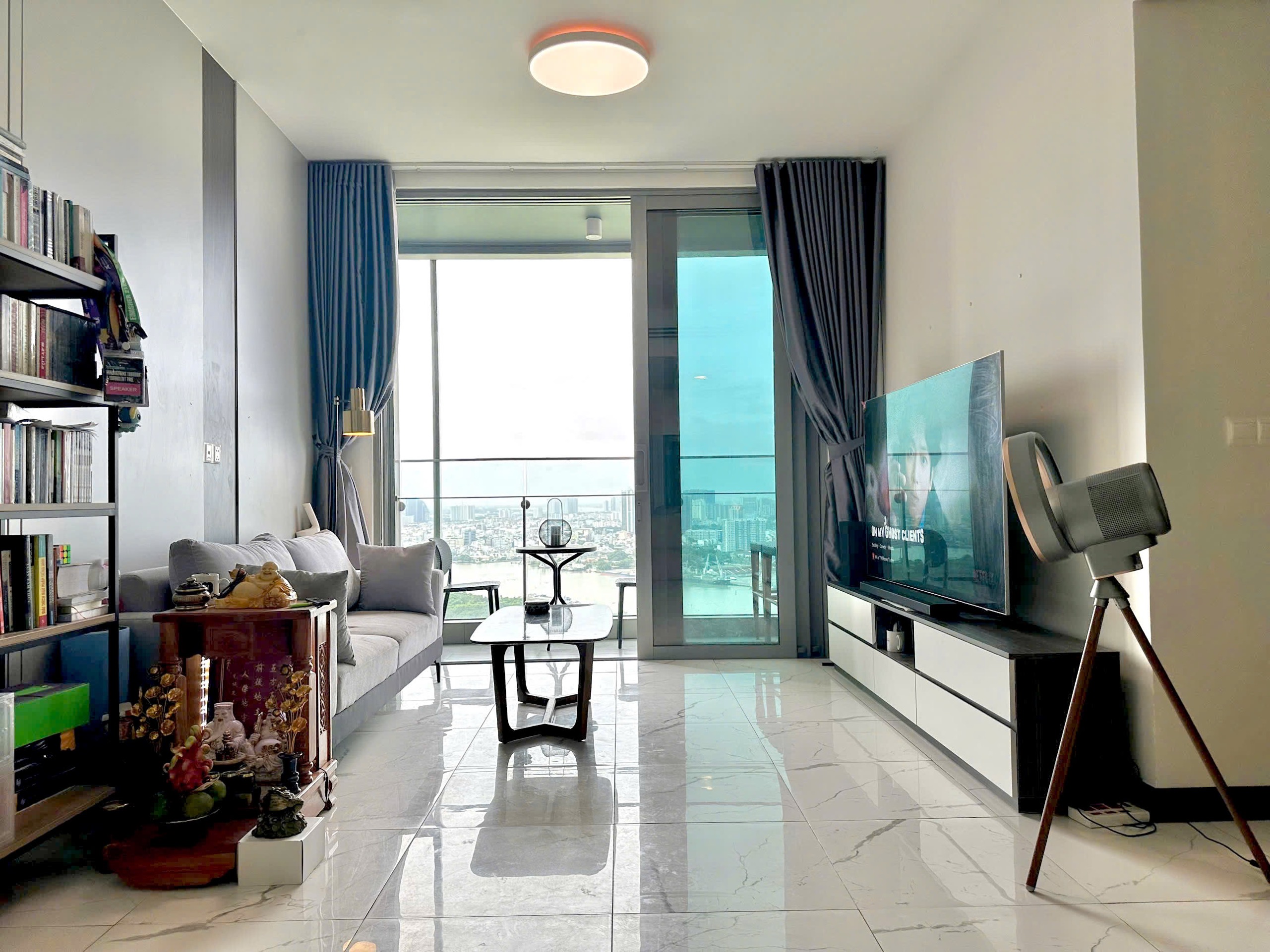 ������ Perfect for Expat: Spare Room for Rent – Luxury 2BR Apartment at Lin